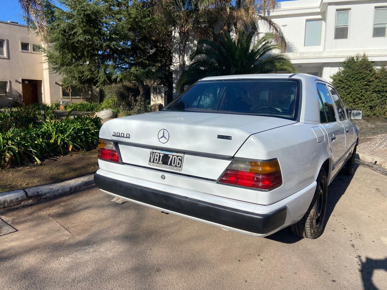 Mercedes Benz Diesel 300D - Remate en línea Market