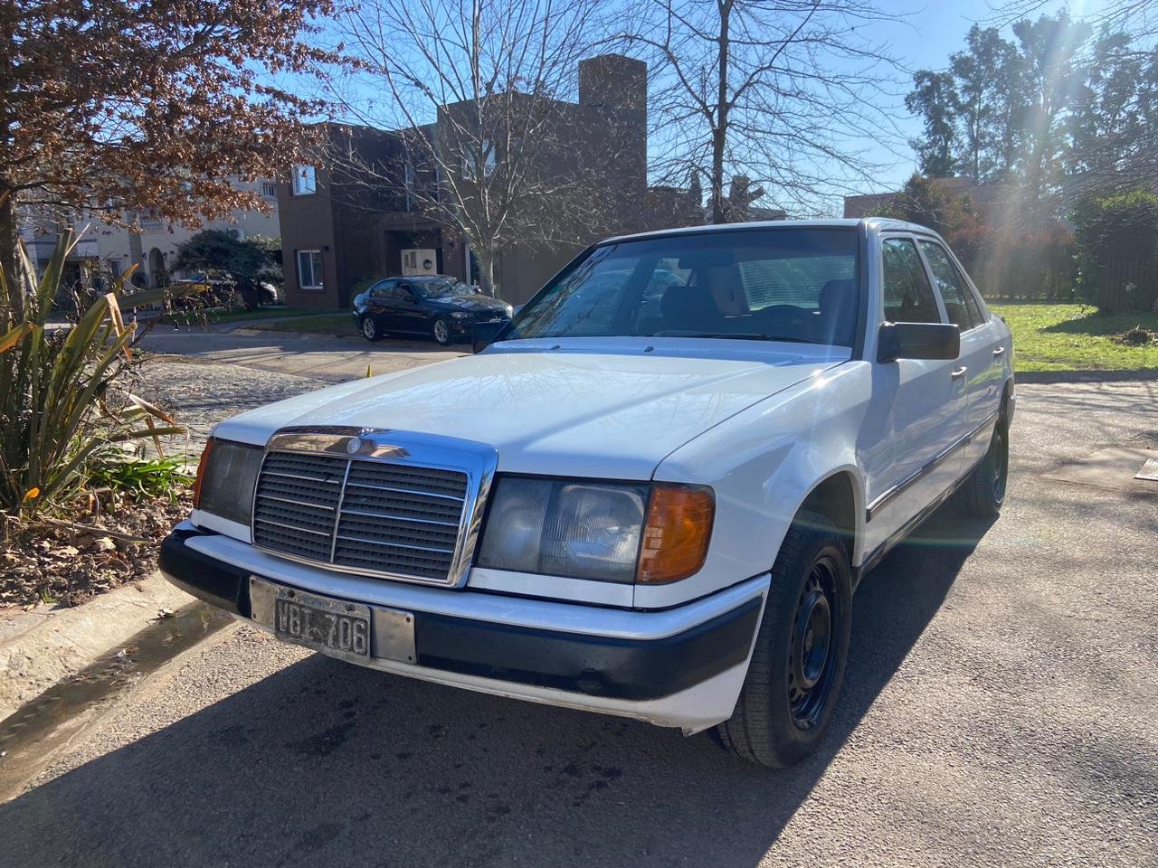 Mercedes Benz Diesel 300D - Remate en línea Market